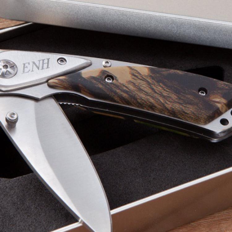 Monogrammed Deluxe Camouflage Lock Back Knife